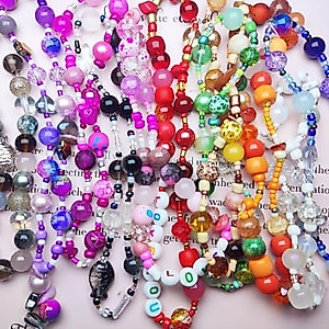 750 Pcs Glass Beads for Bracelets with 200 Acrylic Letters,Mixed Craft Beads Jewelry Making Kit, Glass Beads Bracelet Making Kit, 8mm Round Cystal Beads with Seed Beads for DIY Working