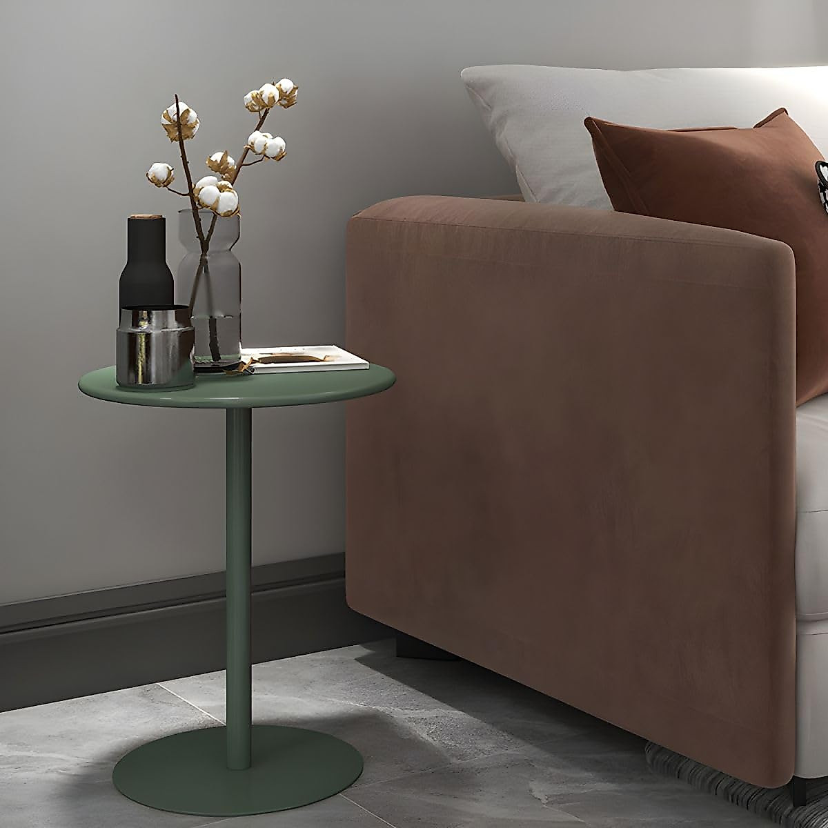 CraftThink End Table, Scandinavian Style Round Metal Side Table with Pedestal Base Sofa Side Table for Living Room Bedroom Balcony and Office, 2 Pieces Green