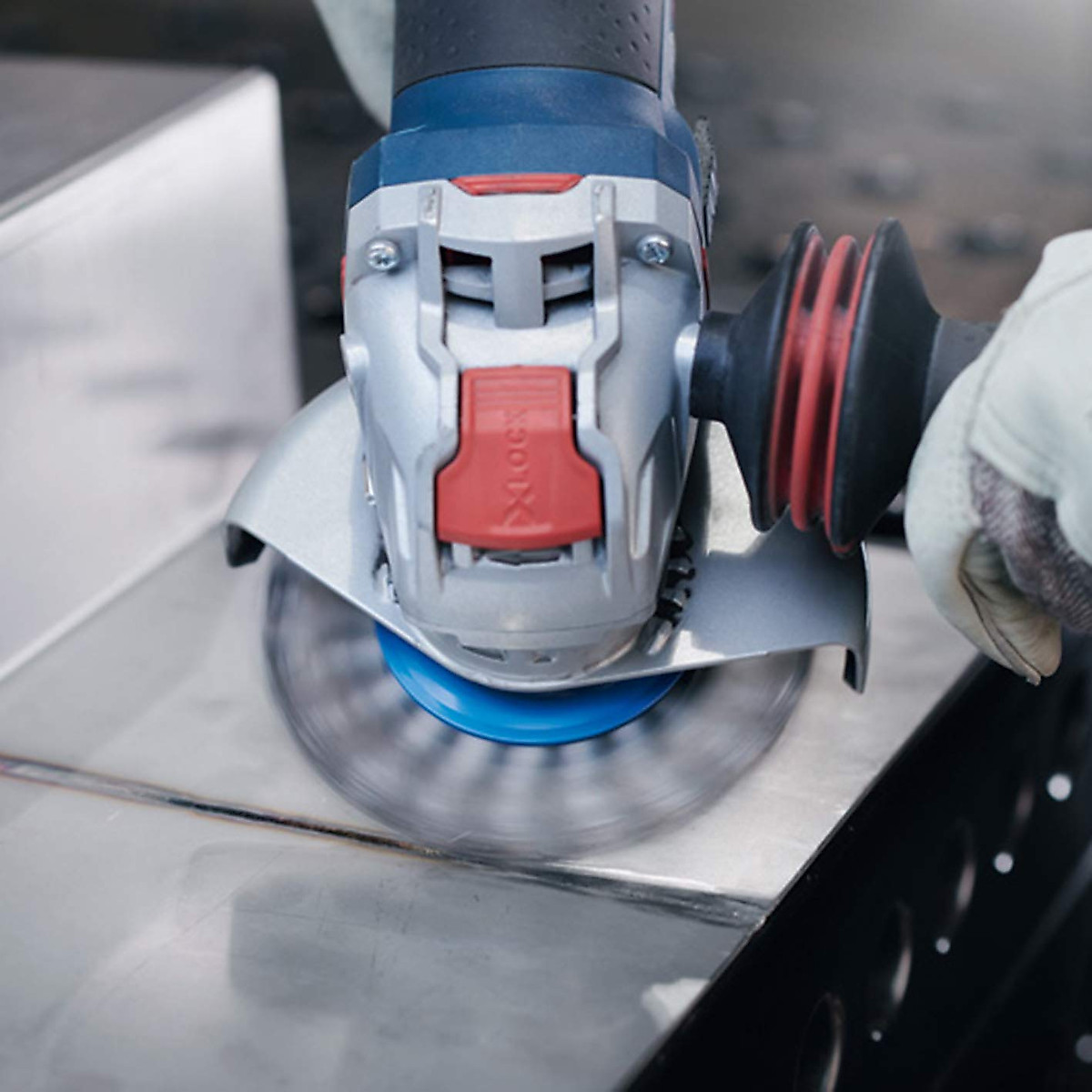 Bosch X-LOCK 2608620731 Wire Brush, 4.5 inches (115 mm) Diameter, Beveled Shape, Iron 0.02 inches (0.5 mm) Twist, 1 Piece