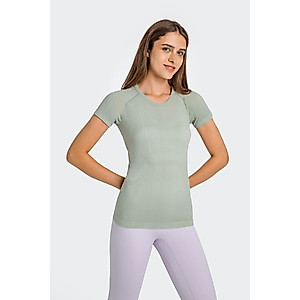 altiland Seamless Workout T Shirts for Women, Breathable Short Sleeve Yoga Tops, Athletic Gym Shirts (Light Green,S)