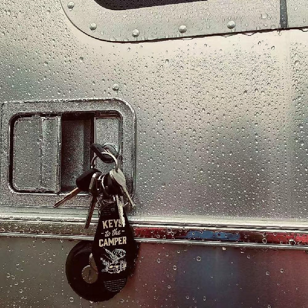 Camper Keychains 2 Pack Keys To The Camper Plastic Retro Camper Key Chain Set Black And White Camping Key Rings Couple Keychains