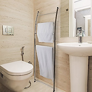 MyGift Silver Chrome-Plated Metal Wall Leaning Decorative Bath Towel Rack Storage Ladder with 4 Rungs and Curved Design, Free Standing Towel Drying Stand with Top and Bottom Non-Slip Rubber Feet