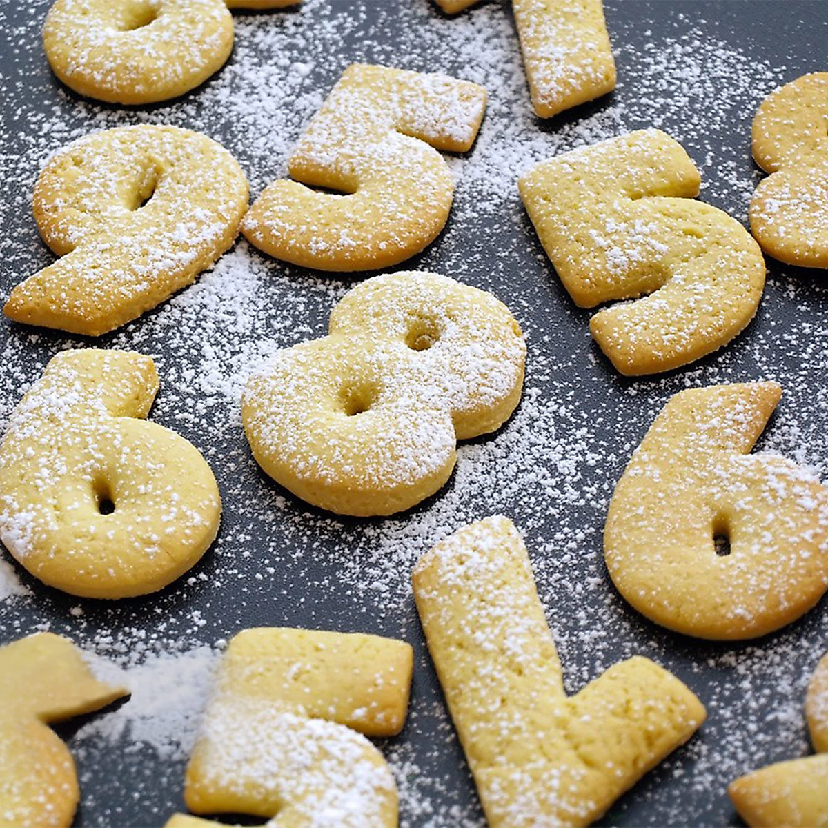 FUSOTO 9PCS Number Cookie Cutters Set, Birthday Numbers 0-8(6 Reverses to 9), Stainless Steel Cookie Cutters for Baking, Number Shaped Baking Tool for Homemaking Biscuits, Cookie, Dough