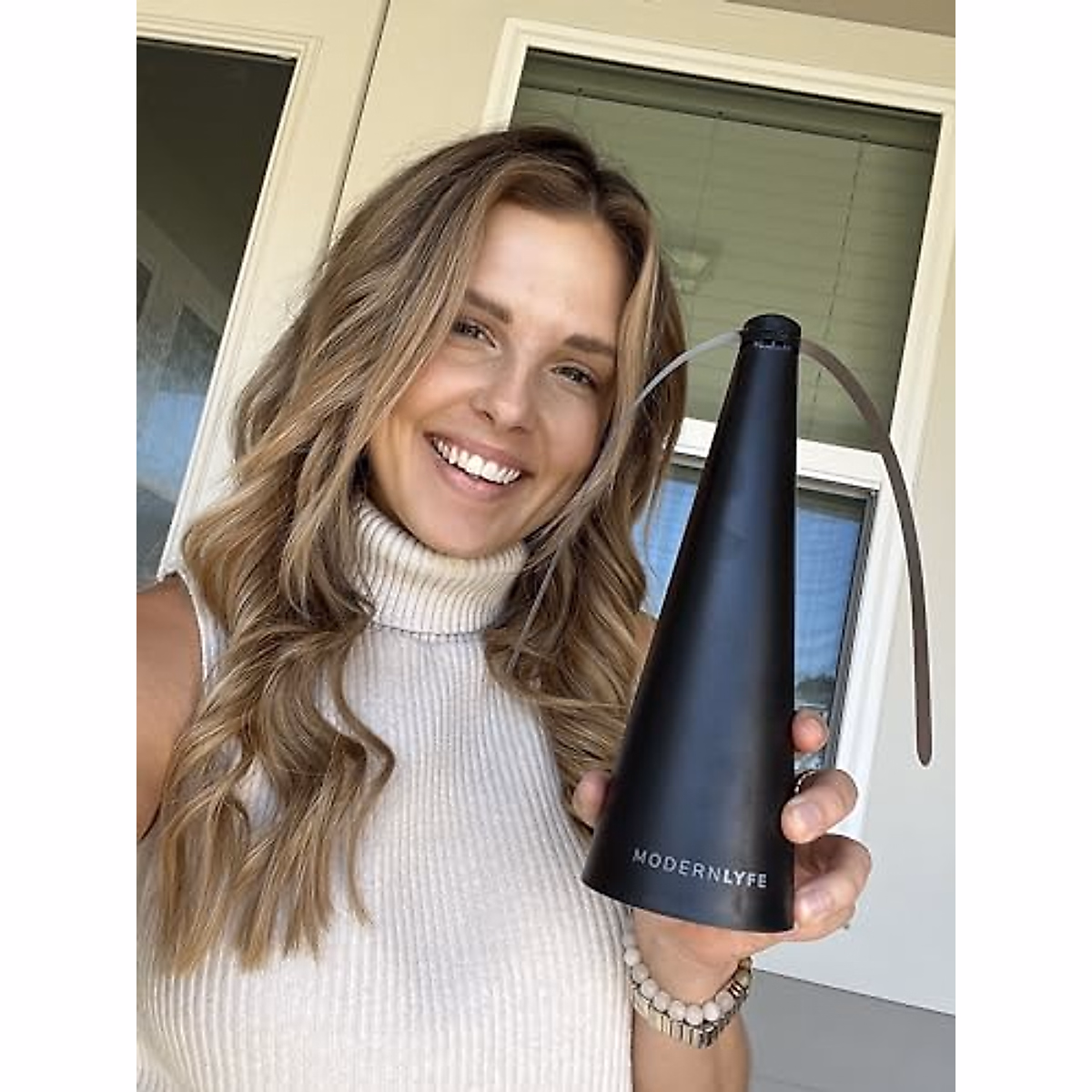 MODERN LYFE Fly Fan for Tables - USB or AA Battery Powered - Fly Swatter for Outdoor Dining Or Food at Parties, Restaurants, Outdoor Table, Fly Spinner, Keep Flies Away (Black - 1 Pack)