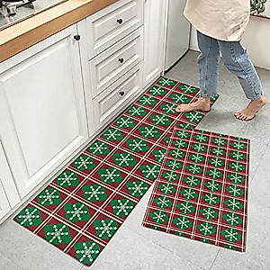 Miaklek Christmas Snowflakes Kitchen Mats for Floor Anti Fatigue Mats for Kitchen Floor Kitchen Rugs Cushioned Mats Non Slip Comfort Standing Kitchen Rugs Set of 2, Red and Green Rhombus Lattice