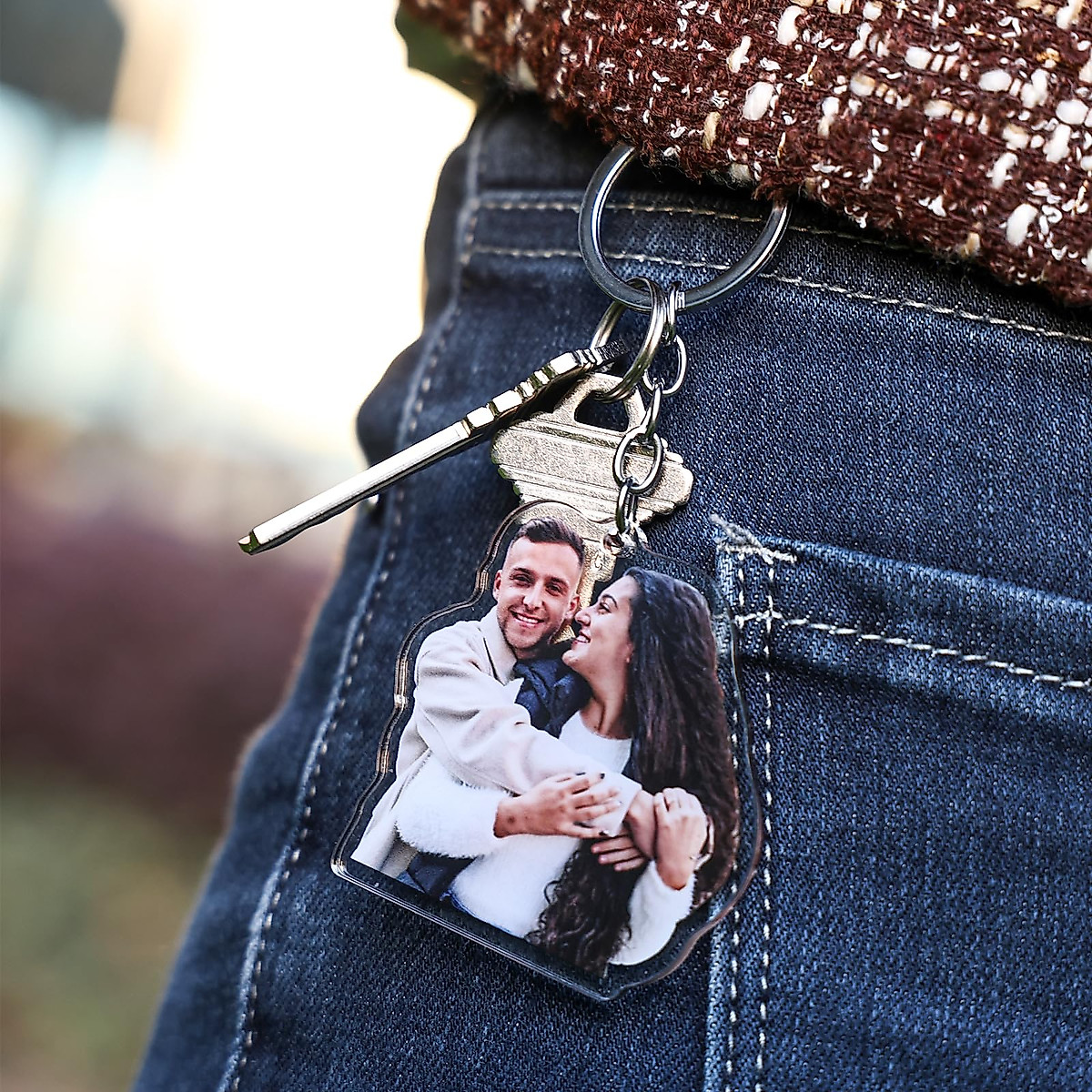 CQSXM Custom Keychain, Personalized Keychain with Personal Portrait, Creative Gifts Suitable for Friend and Family