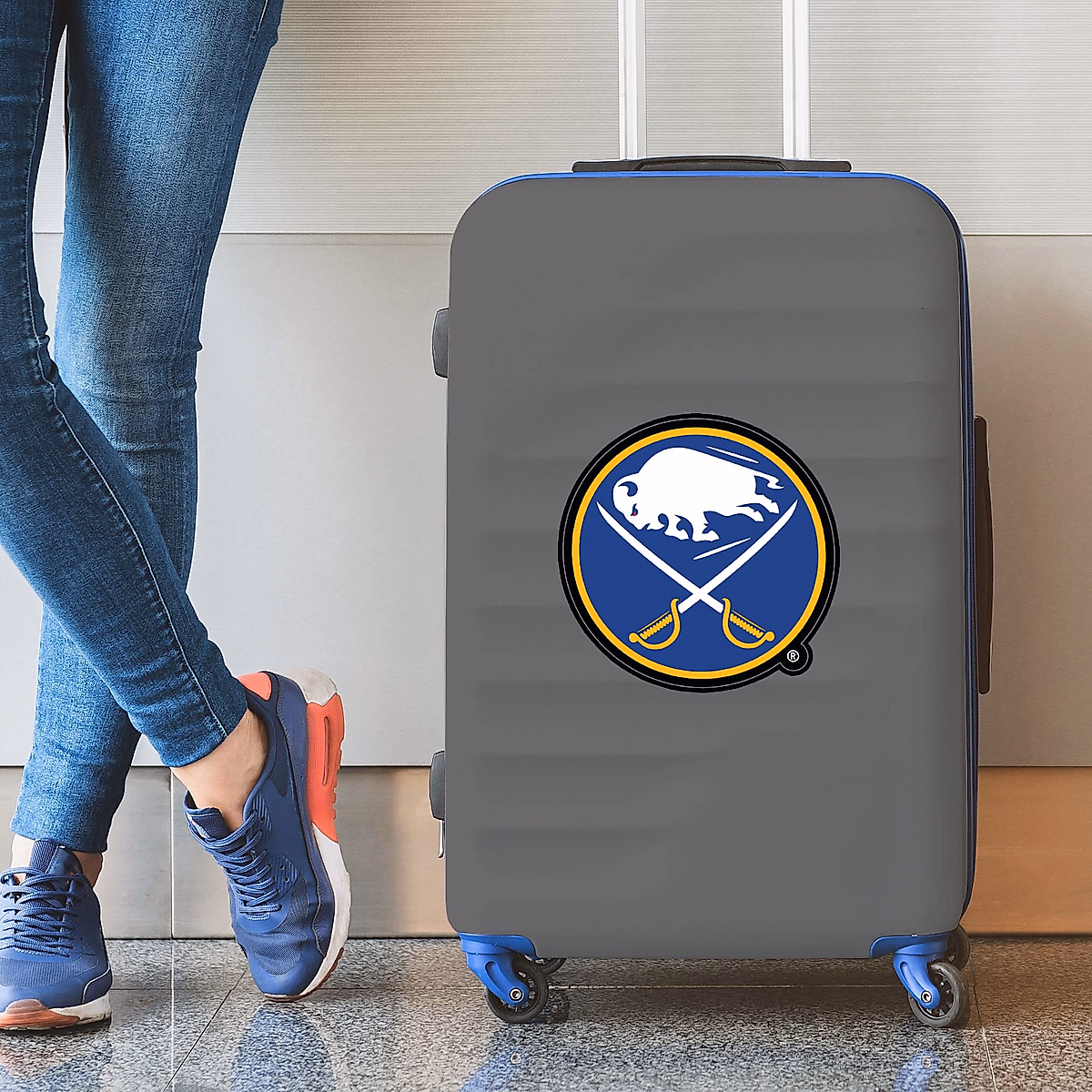 FANMATS 30777 NHL - Buffalo Sabres Large Decal Sticker - Great Gift for Sports Fans - Cars, laptops, Coolers and Other Hard Surfaces - for Homes, Cars, Trucks, SUVs.