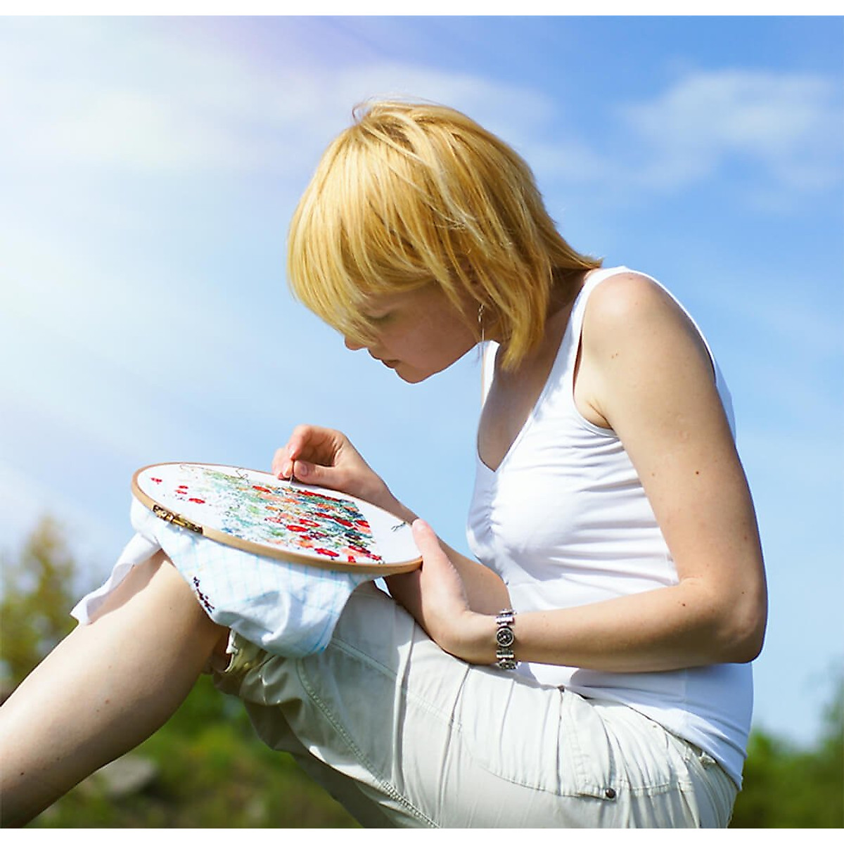 Paxcoo 124 Skeins Embroidery Floss Cross Stitch Thread with Needles