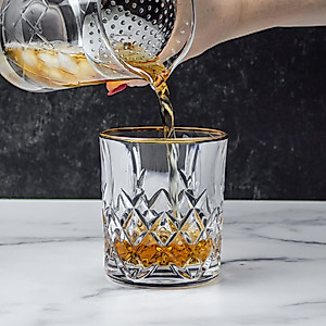 The Art of Craft Cocktail Mixing Glass: 18oz/ 550ml Seamless Crystal Mixing Glass with Thick Weighted Bottom for Home Bars and Professional Bartenders