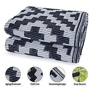 URBEST Outdoor Camping Mats Rugs Reversible Waterproof RV Deck Porch Plastic Rugs Black-White 5x8 Feet