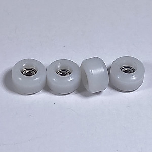 Yllo Street Taco Complete 5 Ply Wood 100mm x 33mm Fingerboard with Upgraded 32mm Trucks, Lock Nuts, CNC Wheels