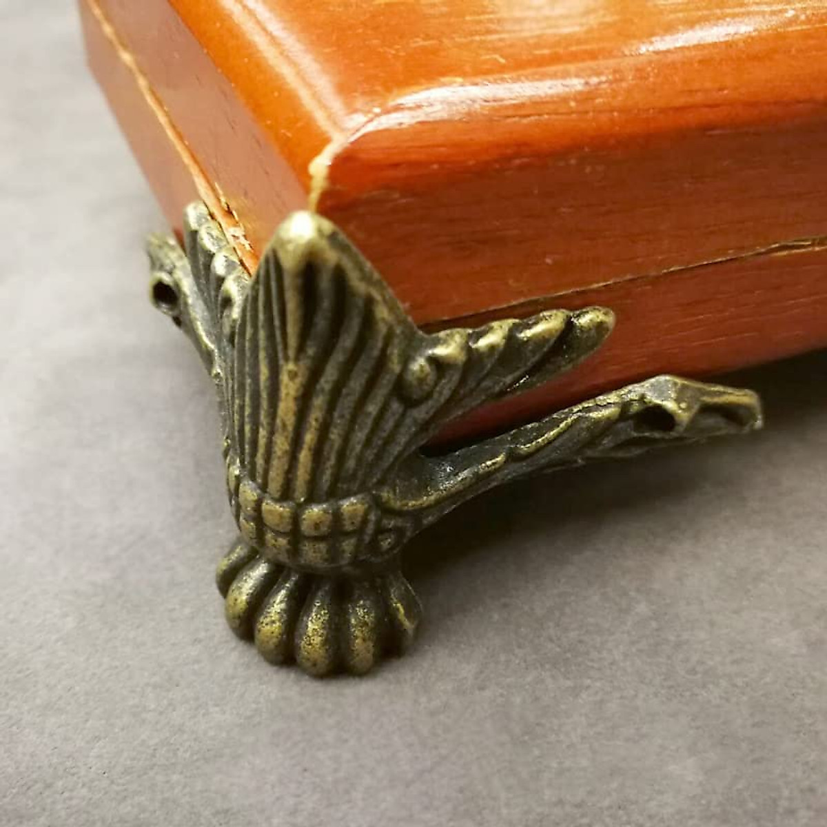 Olldag 24 PCS Antique Brass Box Legs Feet for Wood Case Jewelry Chest Storage Corner, Protector Zinc Alloy for Embossing Wooden Case Decor Cases, Cabinets (Green Bronze)