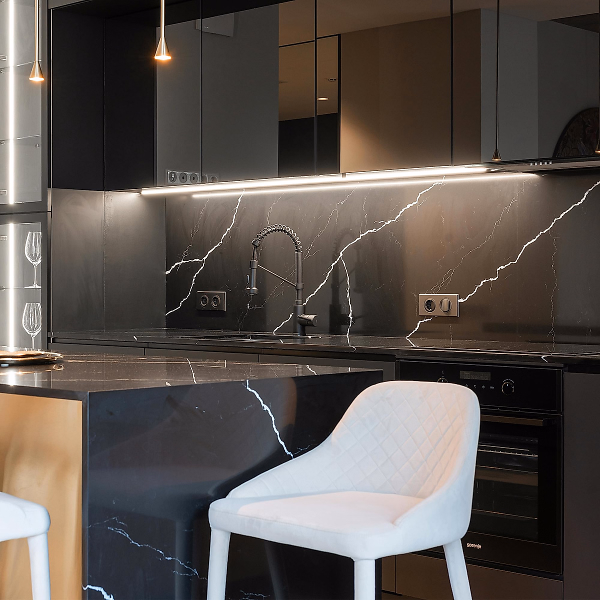 Wesome Lighting 12 Inch F8T5/CW LED Replacement Bulbs, 4100K Cool White, T5 LED 5 Watts Replace Fluorescent Bulb with LED, 550 Lumens, Replacement Tube for Counter and Cabinet Fixture, 4 Pack