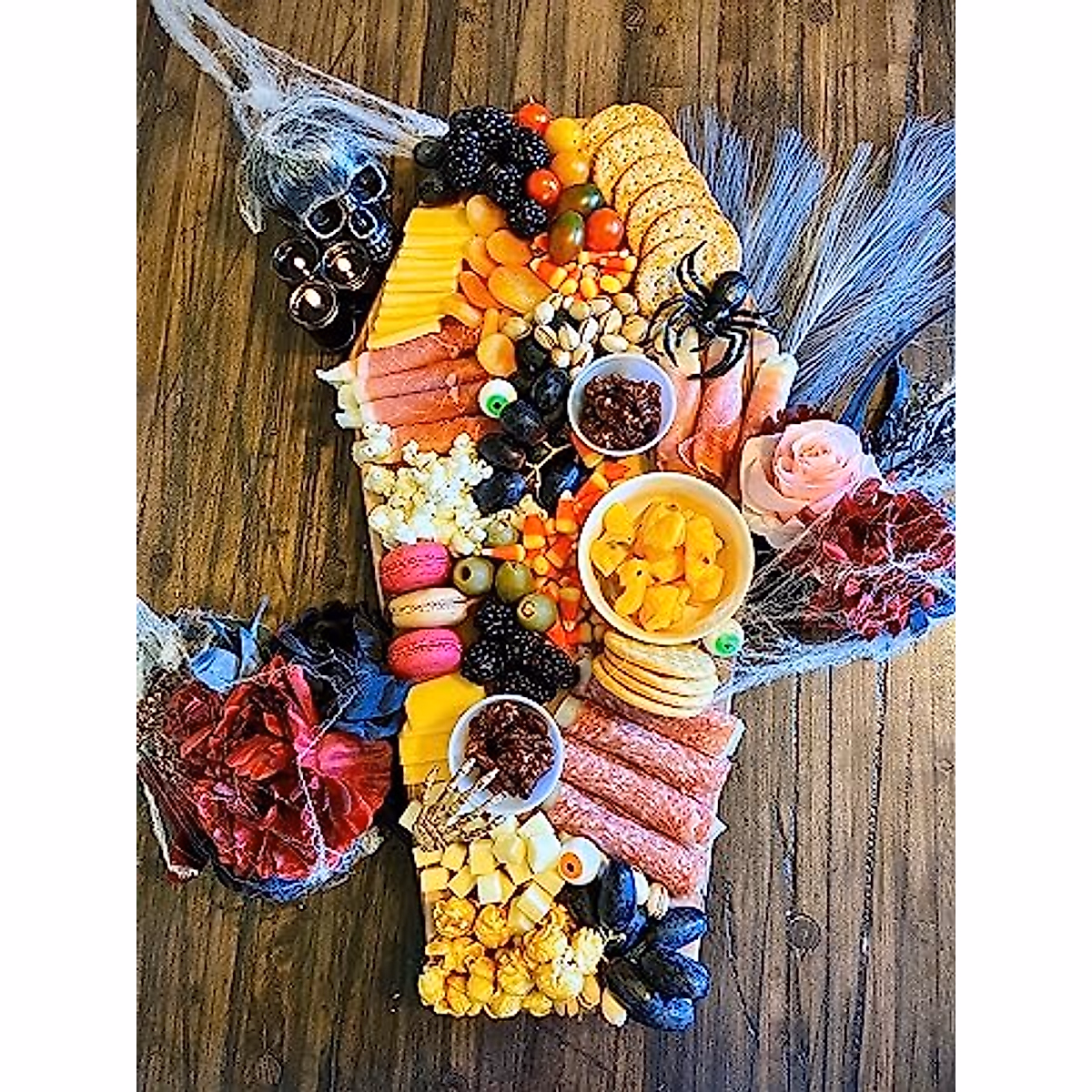 Goth Charcuterie Boards - Coffin Tray Skeleton for Horror Party - Coffin Serving Tray Food Decor - Gothic Kitchen Accessories Cheese Platter Tray