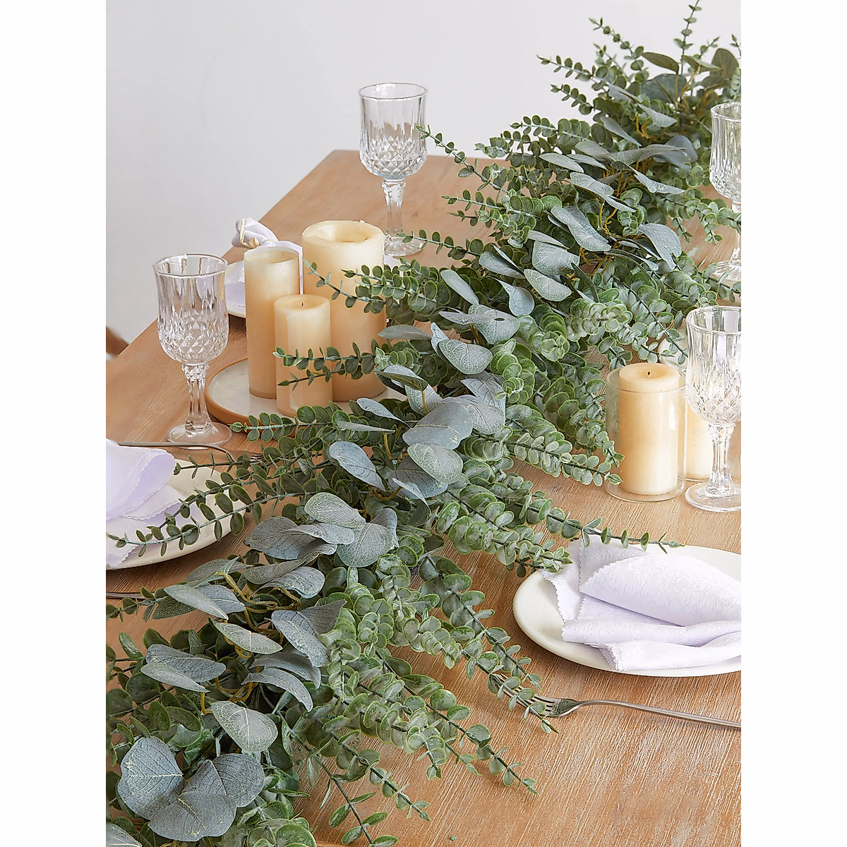 Clycaloor 9 FT Eucalyptus Greenery Garlands for Table, Artificial Long Greenery Garlands, Spring Green Eucalyptus Garland for Wedding, Mantle, Party, Home Decor