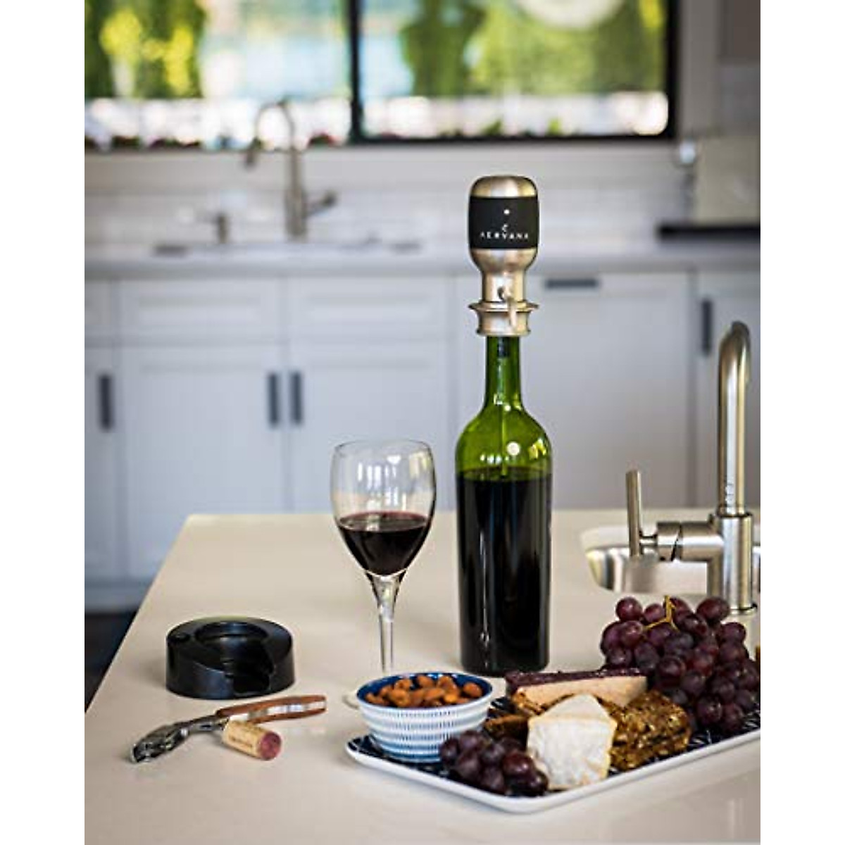Aervana Original: Electric Wine Aerator and Pourer/Dispenser - Air Decanter - Personal Wine Tap for Red and White Wine 750 ml and 1.5 l (With Stand)