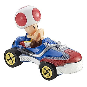 Hot Wheels GBG30 Mario Kart 1:64 Die-Cast Toad with Sneeker Vehicle