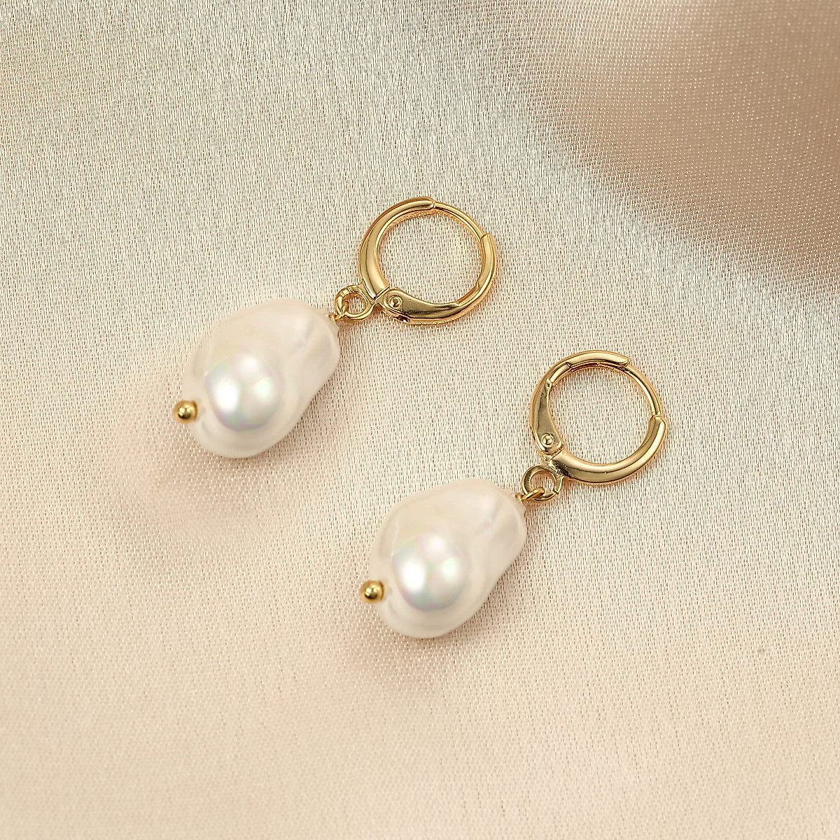 Pearls Hoop Earring Pearl Drop Dangle Earrings 12mm Shell Baroque Pearl Earrings for Women Dainty Jewelry