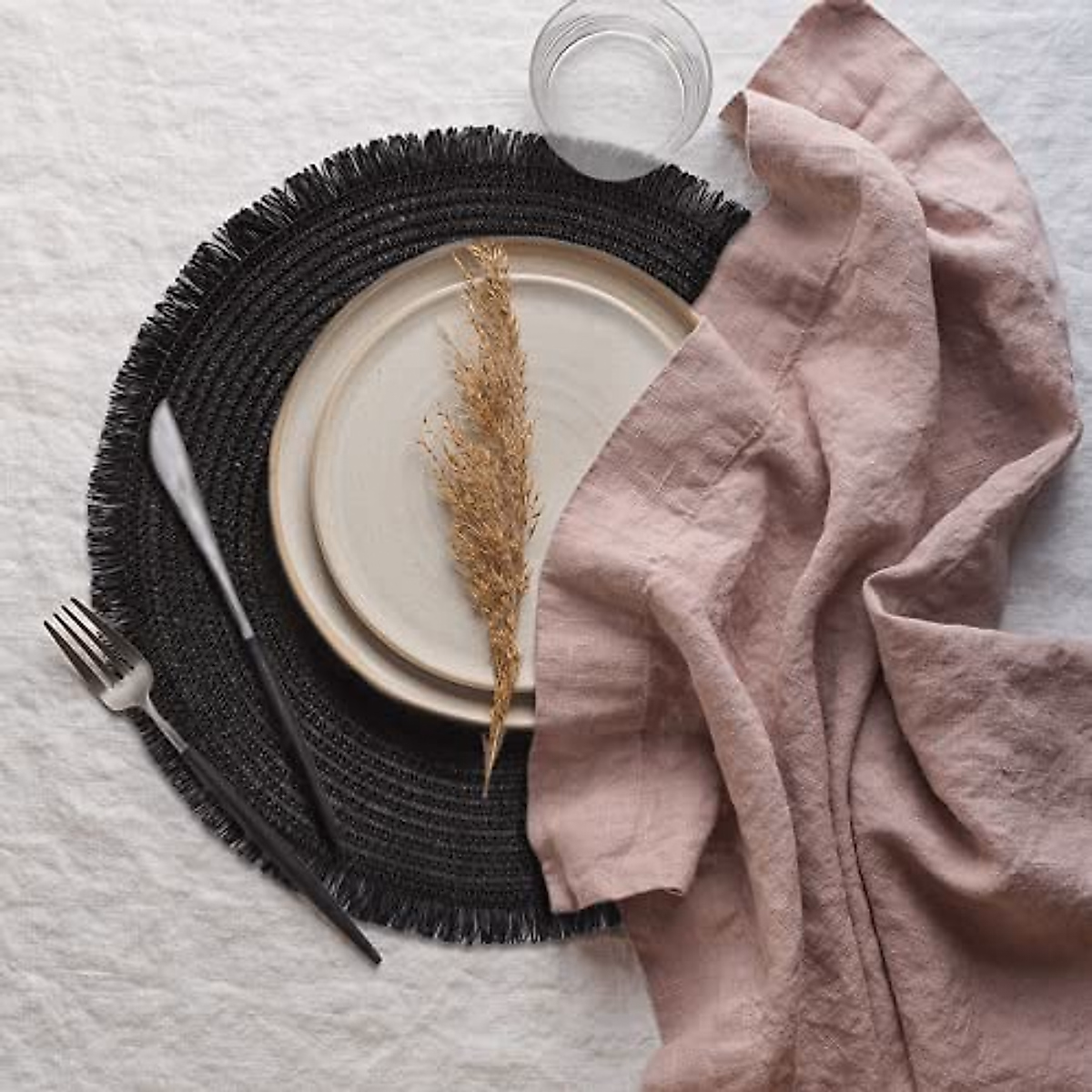 FunWheat Paper Round Braided Placemats Set of 6 for Dining Tables 15 Inch Heat Resistant Table Mats Farmhouse Woven Fabric Natural Place mats for Decoration with Tassel(Black)