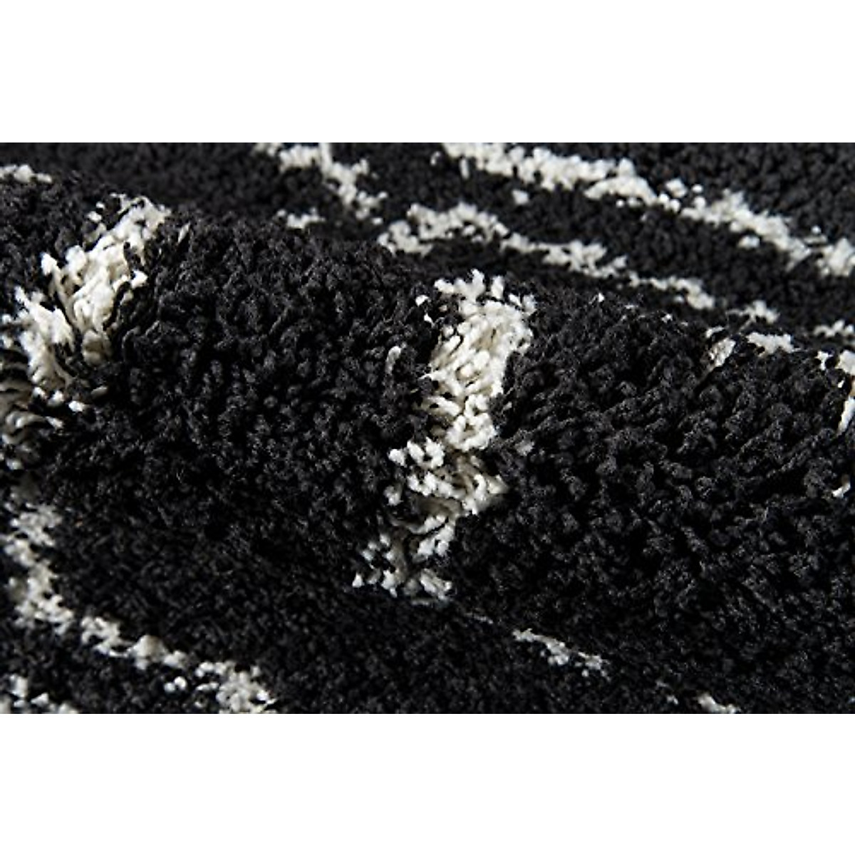 Momeni Rugs Maya Collection, Ultra Thick Pile Shag Area Rug, 5'3" x 7'6", Black