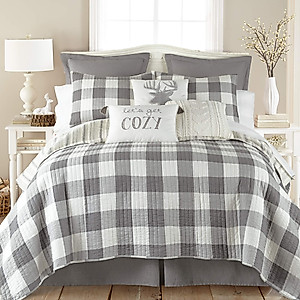 Levtex Home - Camden Quilt Set -Full/Queen Quilt + Two Standard Pillow Shams - Buffalo Check in Grey and Cream - Quilt Size (88 x 92 in.) and Pillow Sham Size (26 x 20 in.)- Reversible Pattern -Cotton