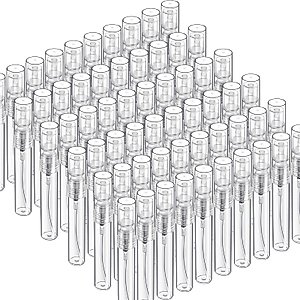 Fandamei 60PCS 5ml Mini Spray Bottle, Mini Clear Plastic Spray Bottle Empty, Fine Mist Refillable Mini Perfume Bottle, Perfume Atomizer, Small Empty Sample Containers, Plastic Portable Travel Bottle