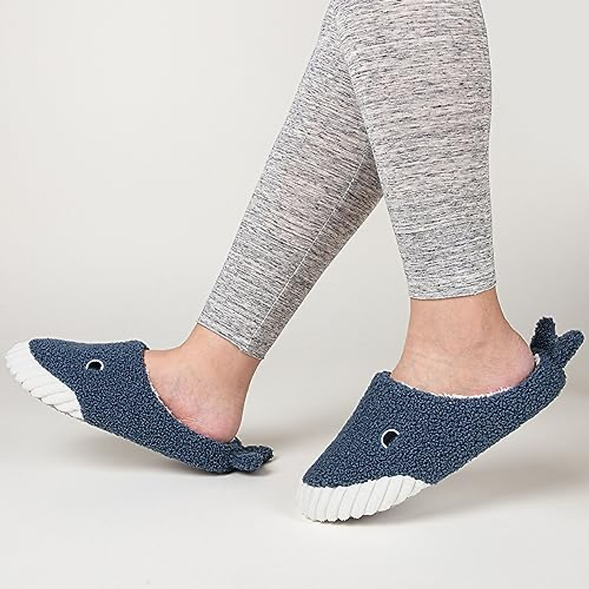LongBay Women's Cute Shark Slippers Memory Foam Animal Fuzzy House Shoes for Indoor Outdoor