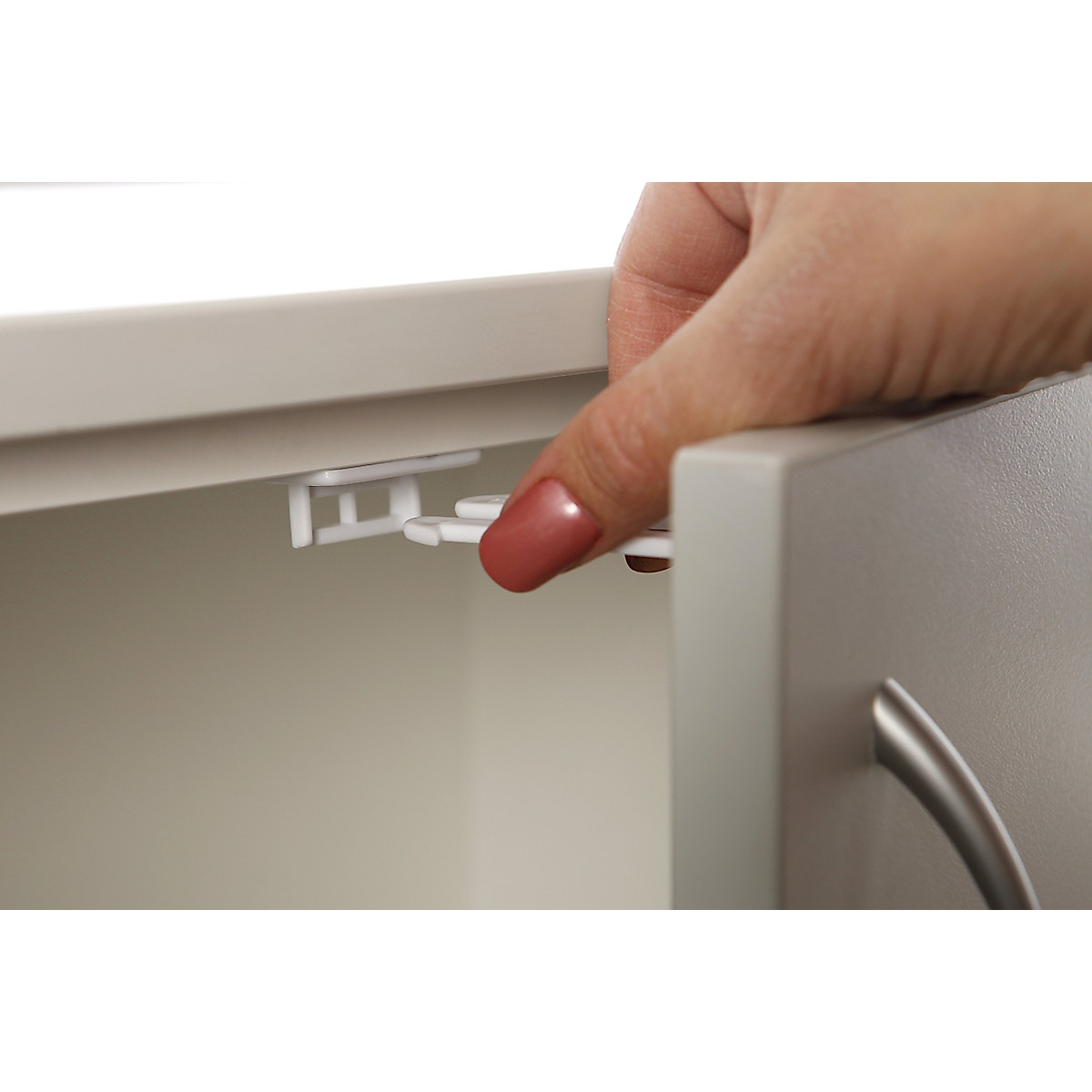 Dreambaby Twin Pin Latches, White (2 Pack)