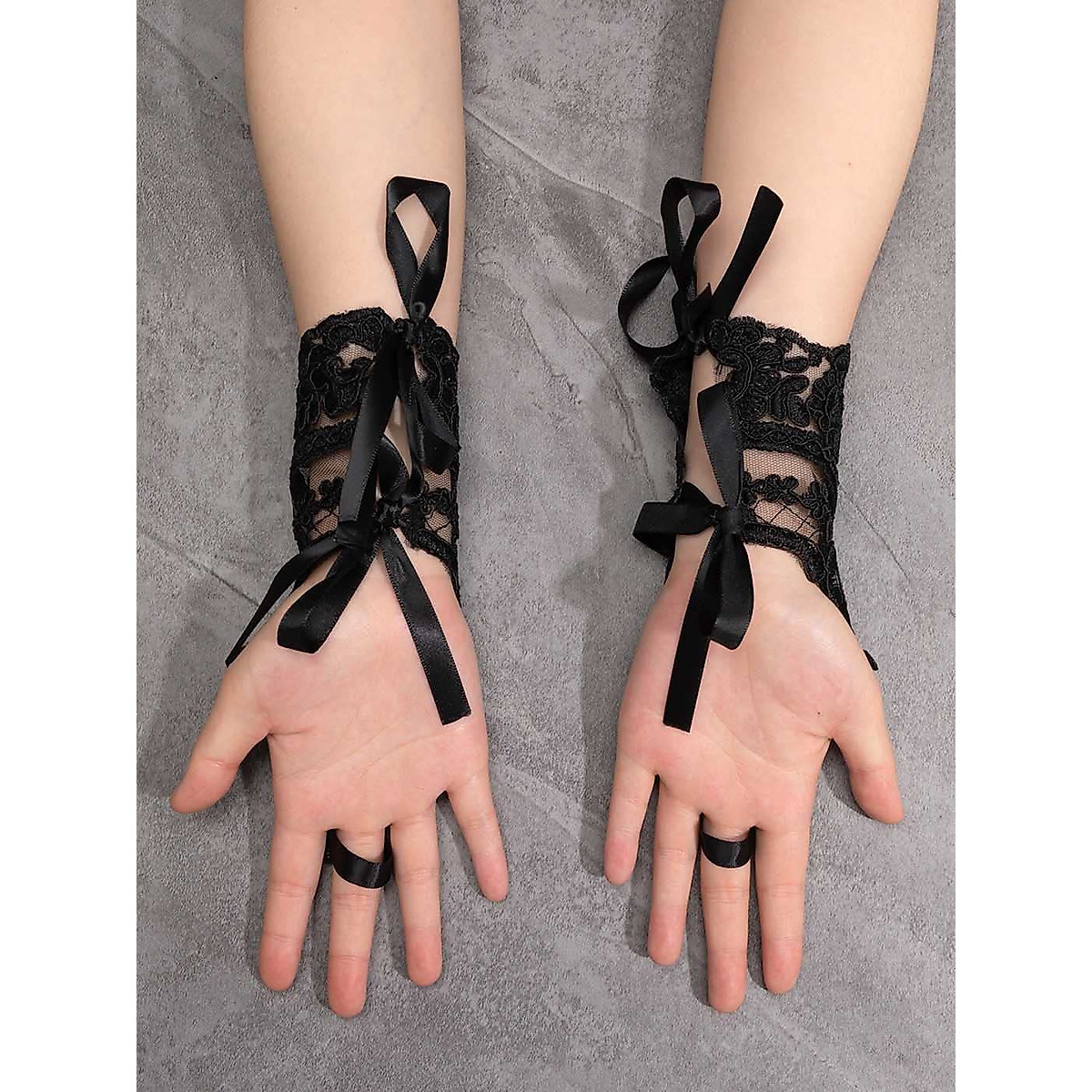 Latious Wedding Bride Lace Gloves Black Fingerless Bridal Gloves Floral Glove Party Prom Glove Accessories for Women and Brides