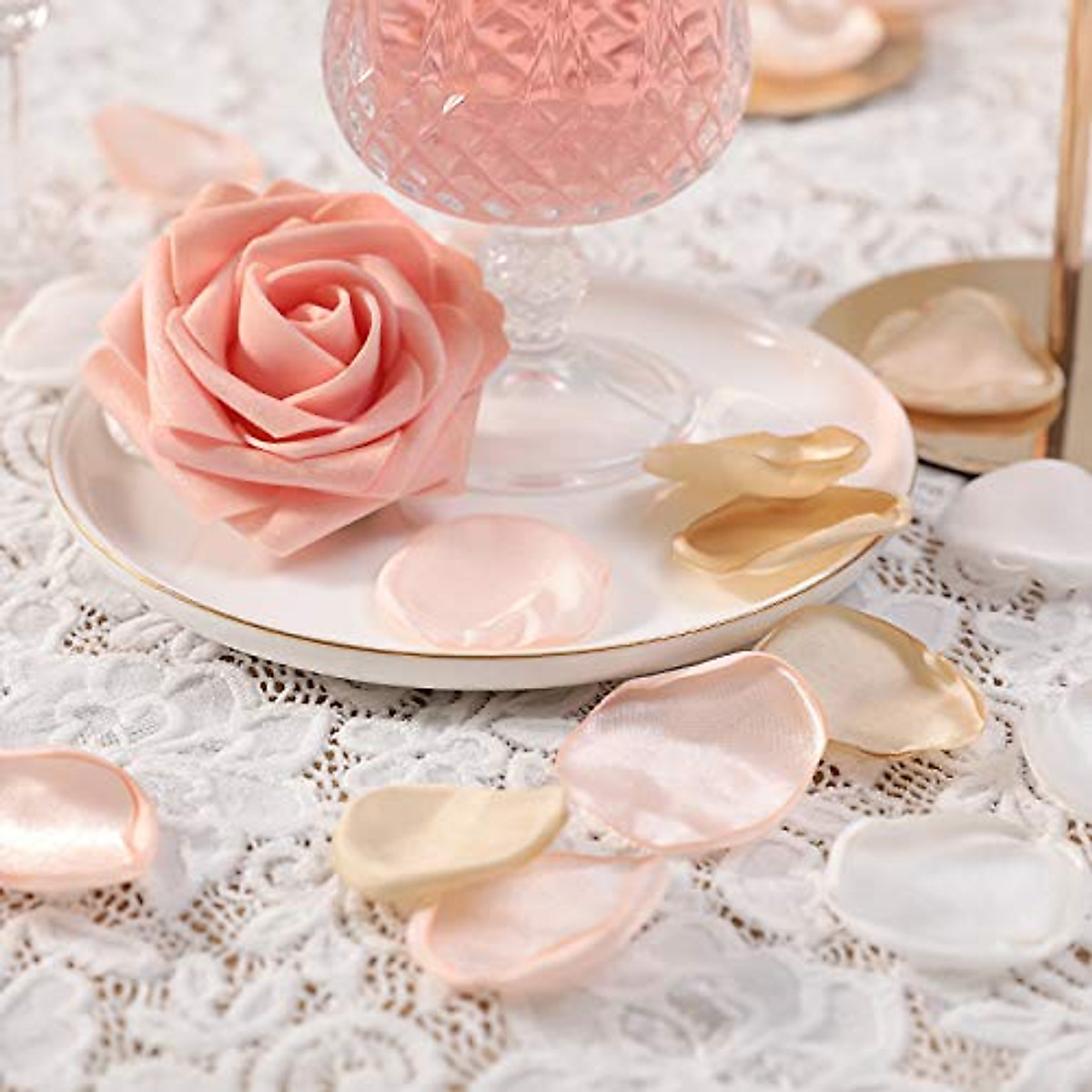 Gazeer 600pcs Rose Petals Silk Artificial Flowers Petals Flower Girl Scatter Petals Fake Scatter Petals for Wedding Table Centerpieces Party Dinner Table Decoration