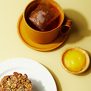 Sakara Detox Tea, 20 Bags - Herbal Tea with Rose Petals, Lemon Peel, Lemongrass, Orange Peel, & Rooibos, Organic Tea Bags for Digestive Health, Caffeine Free Tea, Digestive Tea