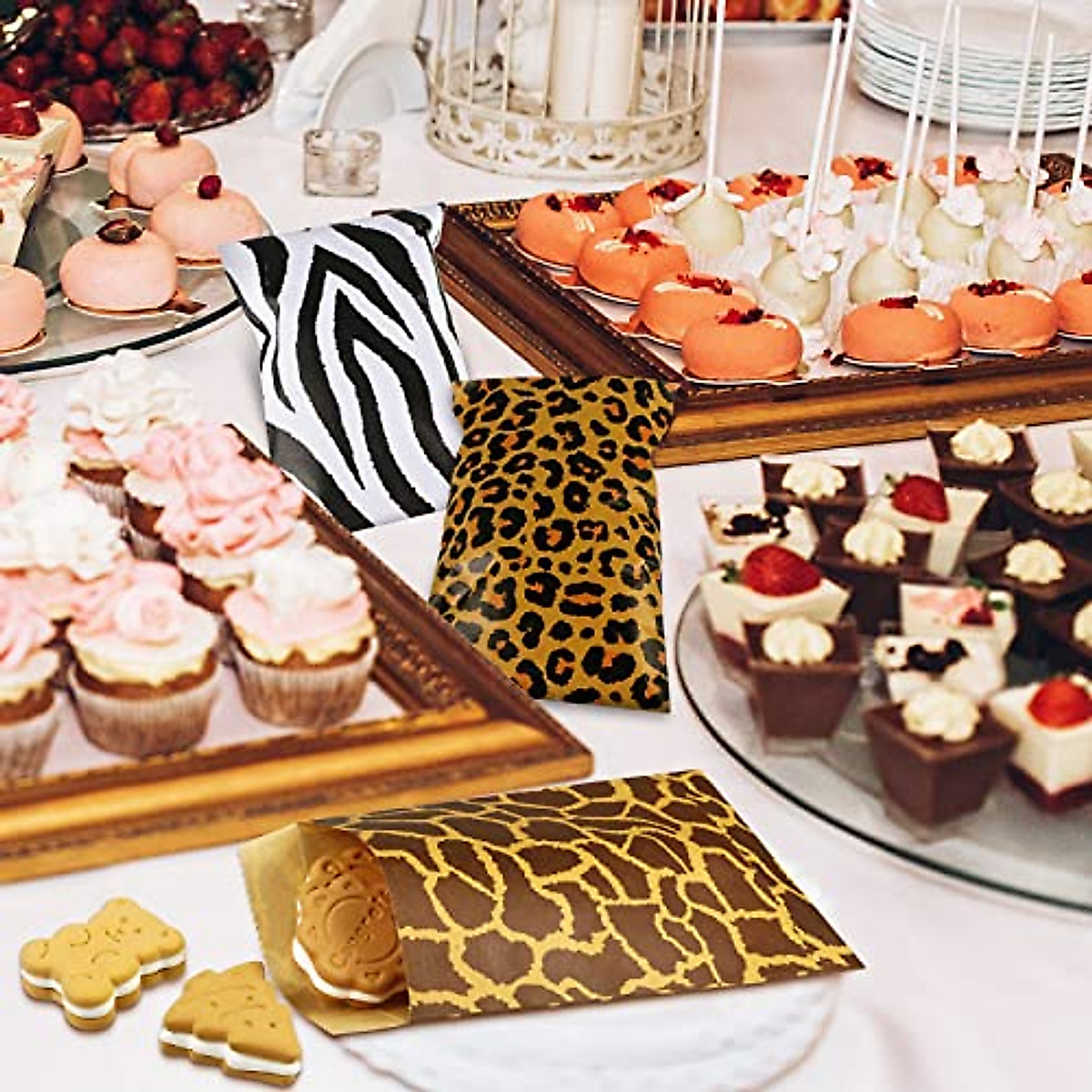 100 Pieces Jungle Animal Kraft Paper Bags Leopard Zebra Giraffe Print Paper bags Small flat plain Paper Treat Bags for Candy, Cookies, Merchandise, pens, Party Favors, 4 x 6 Inches