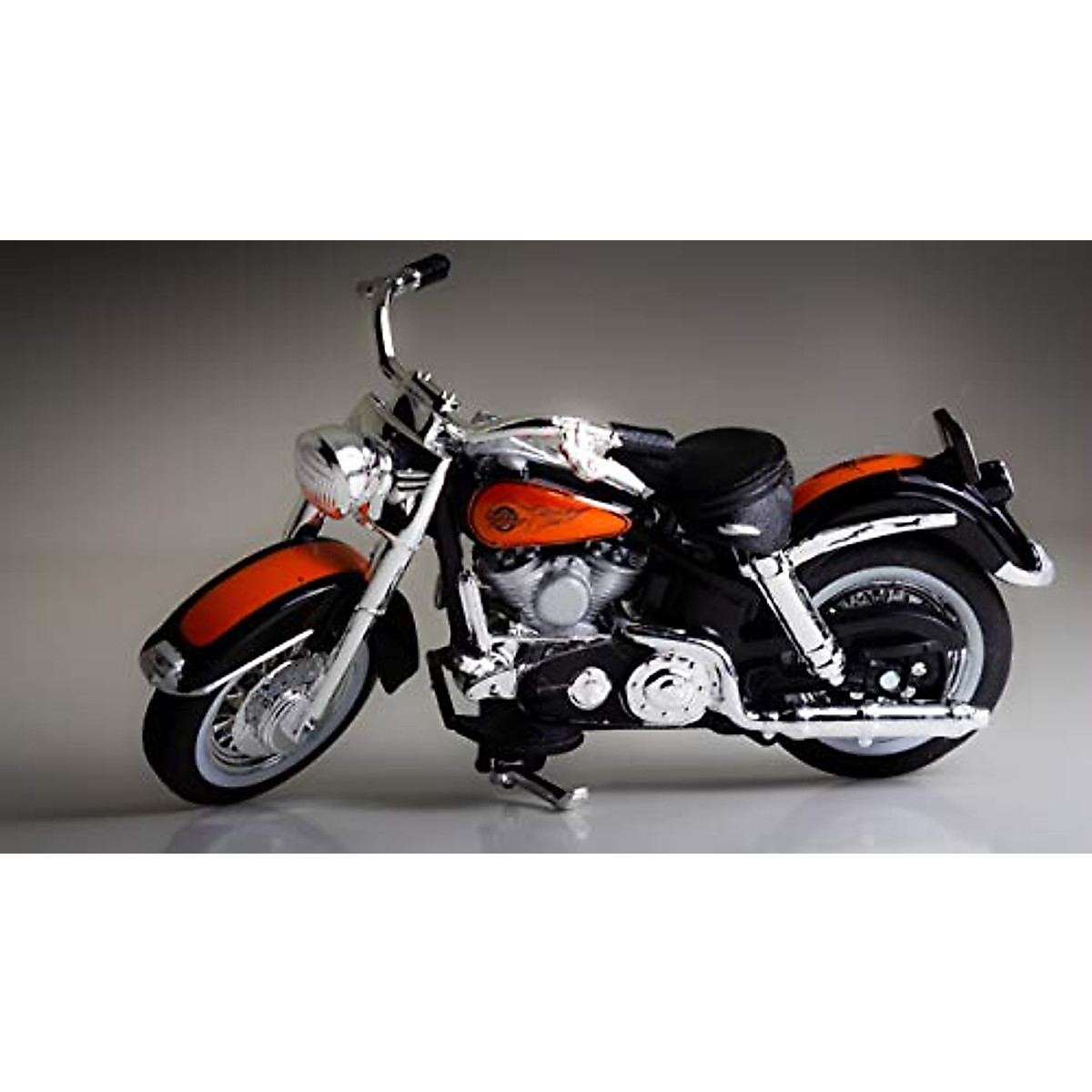 Maisto 1:24 W/B Harley Davidson 1948 Ford F1 Pick UP & FLH Duo Glide 1958