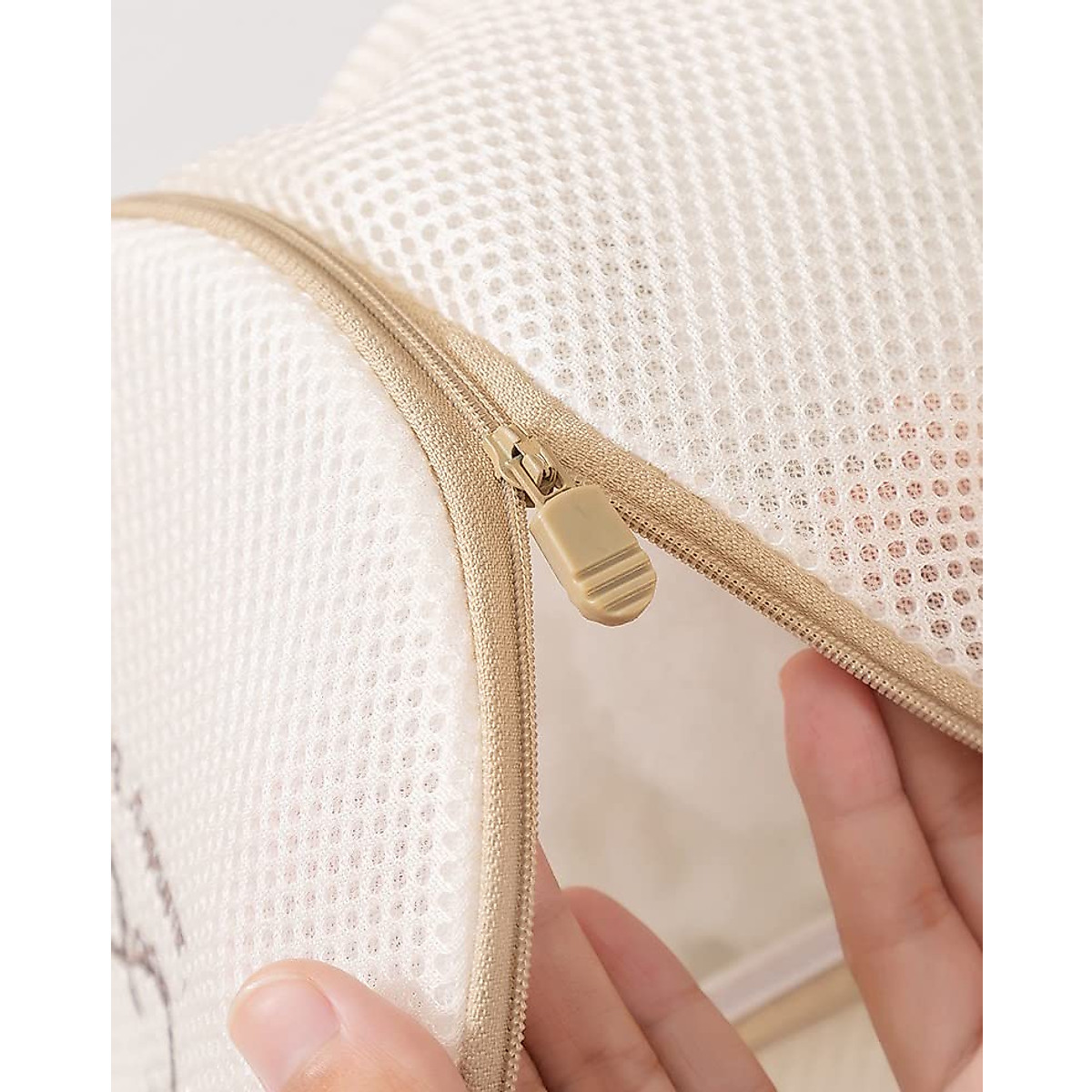 GIGIFULL 7 Pack White Mesh Laundry Bags for Delicates - Anti-Deformation Reusable Laundry Bags for Overcoat, Bra, Stocking, Blouses And Hosiery (7 pcs)