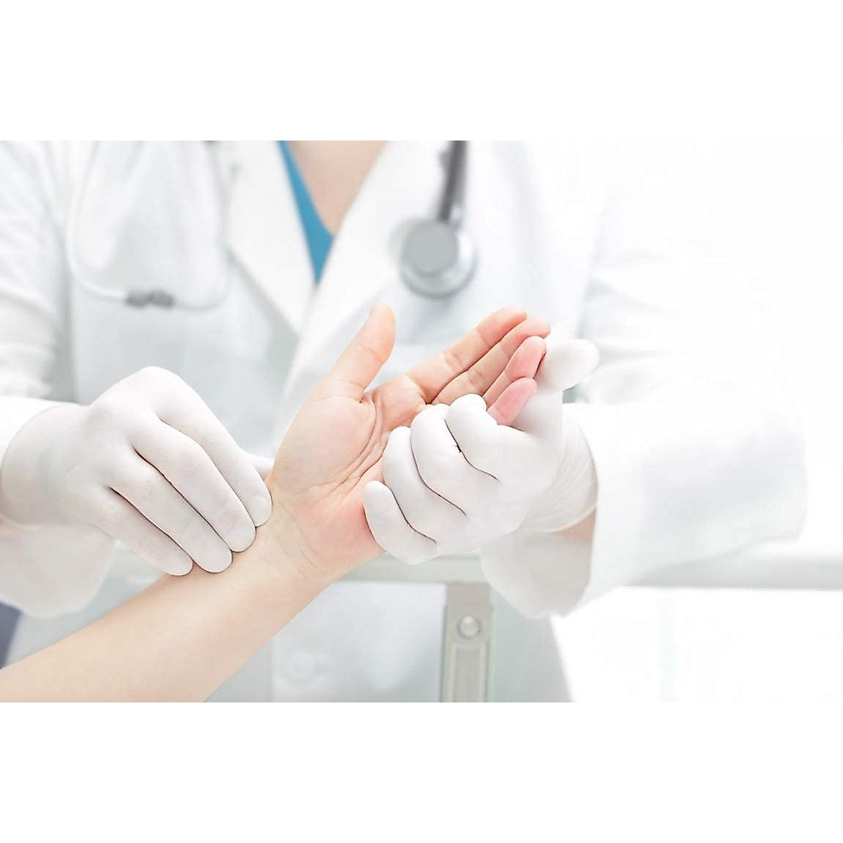 TRONEX 3010-Latex Exam Glove, Powder-Free, Smooth Finish (1000, Medium)