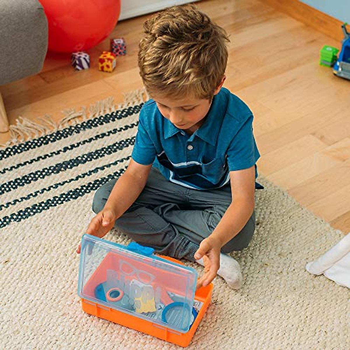 Blippi Detective Roleplay Set - Carry Case, Camera, Personalized Yellow Badge, Magnifying Glass, Activity Sheets for Ultimate Toddler and Young Child Mystery Adventure - Exclusive Content Included