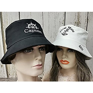Enodtter Captain First Mate Bucket Hats for Couples, Embroidered Mr Mrs Bride Groom Hats, Embroidery Travel Hats, Newlywed Honeymoon Wedding Gift