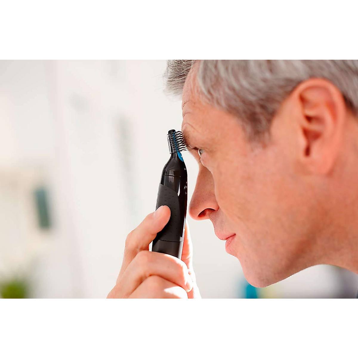 Philips Norelco Series 1000 Nosetrimmer NT1700 for Nose, Ear and Eyebrow Hair Trimming with ProtecTube Technology & Ultra Precise and Sharp Cutting Slots - (Unboxed)