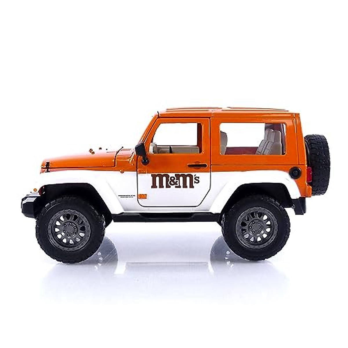 M&M's 1:24 2007 Jeep Wrangler Die-cast Car & 2.75" Orange Figure, Toys for Kids and Adults