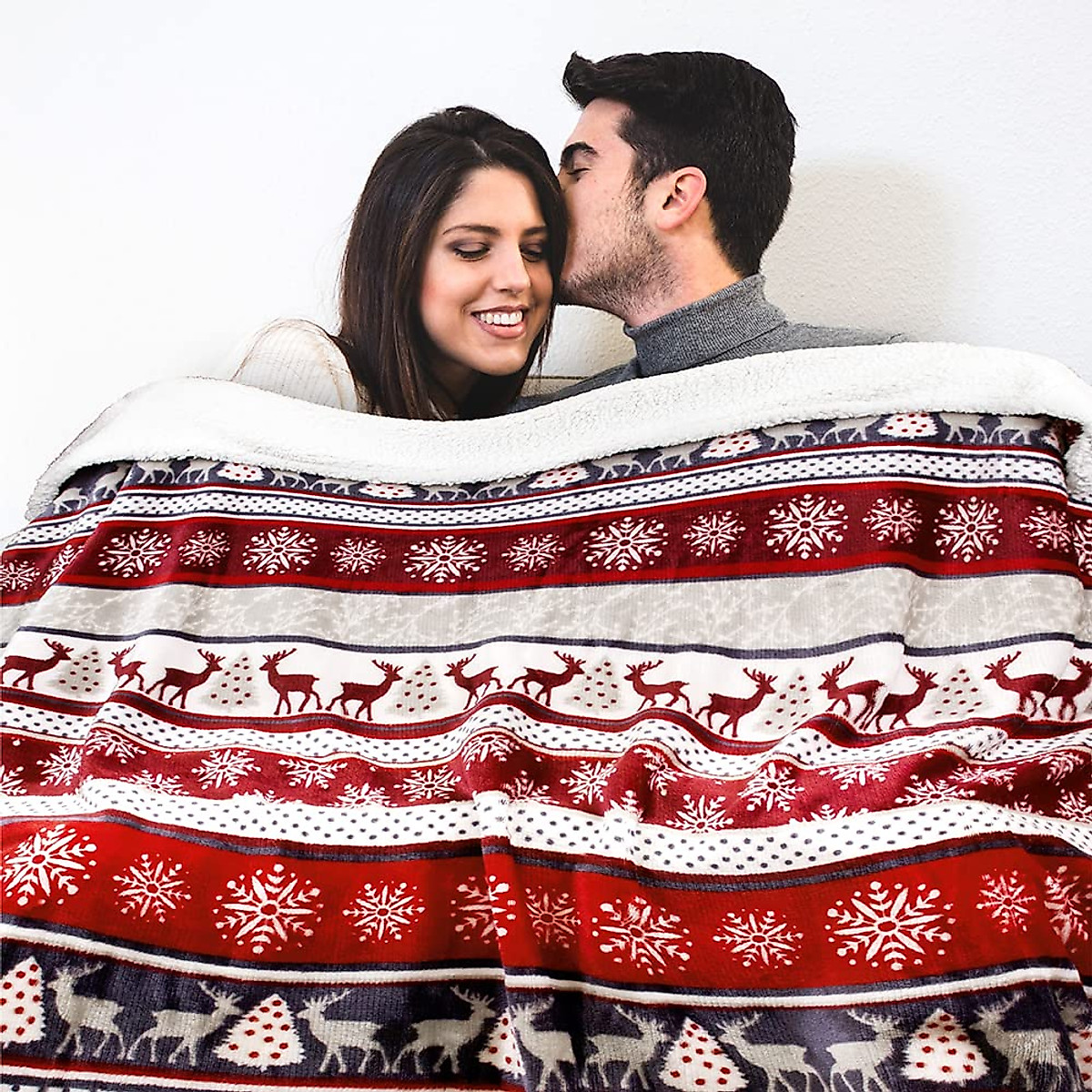 PAVILIA Premium Christmas Sherpa Throw Blanket | Christmas Decoration Reindeers, Fleece, Plush, Warm, Cozy Reversible Microfiber Holiday Blanket 50 x 60