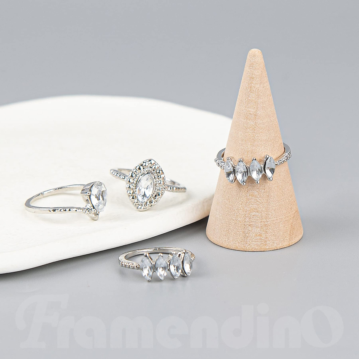 Framendino, 20 Pack Wood Cone Ring Display Stand Holder, Natural Unfinished Jewelry Stands Organizer for Crafts DIY