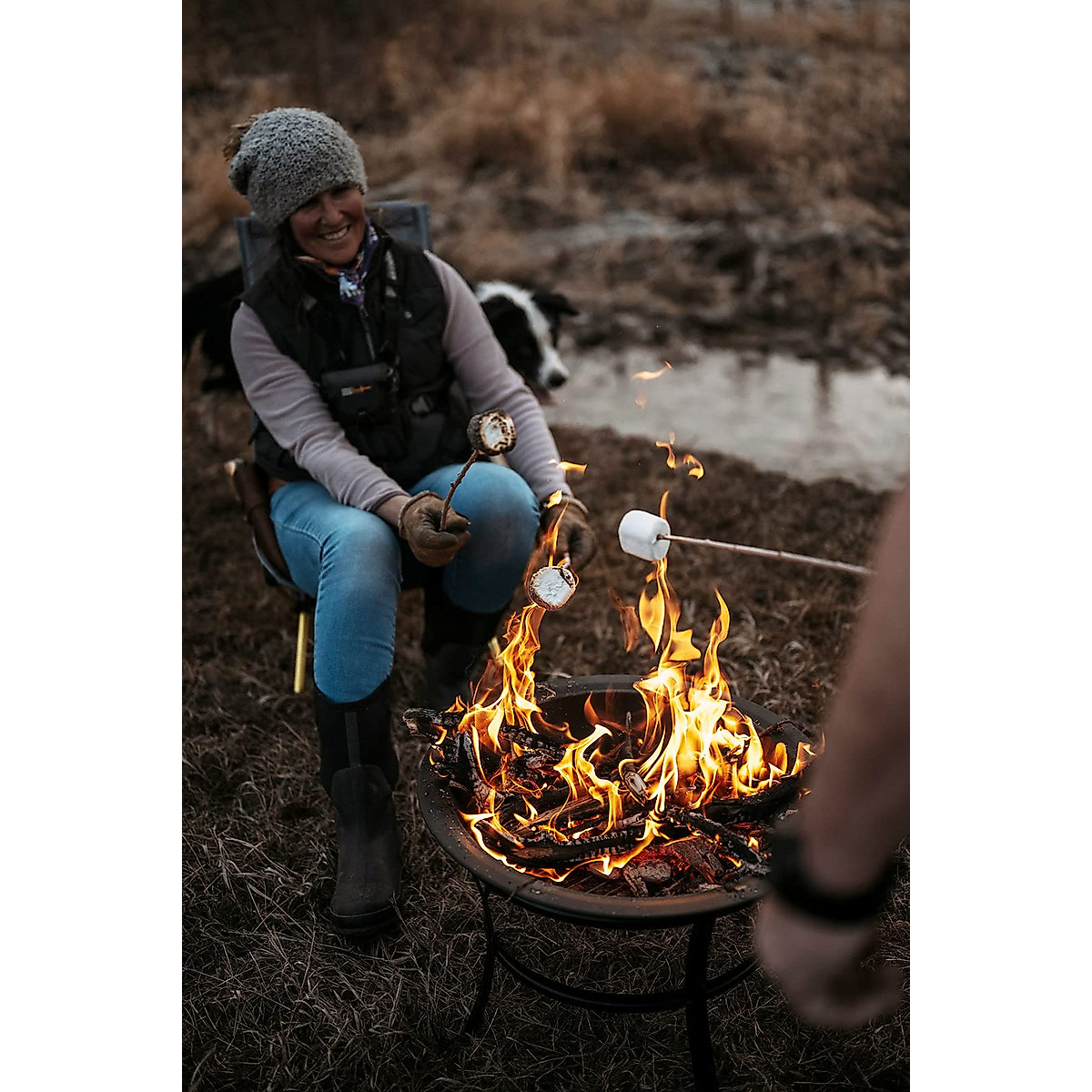 Gas One 22 in Outdoor– Wood Burning Fire Pit with Mesh Lid and Fire Picker – Durable Alloy Steel Fire Pits for Outside – Small Fire Pit for Backyard, Porch, Deck, Camping, BBQ