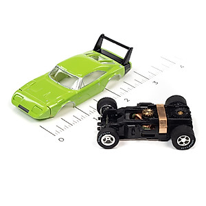 Auto World Xtraction R35 1969 Dodge Daytona Green HO Scale Slot Car