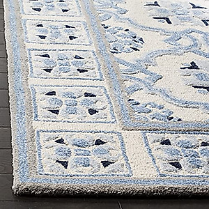 Safavieh Bella Collection 6' x 9' Ivory/Blue BEL155A Handmade Premium Wool & Viscose Area Rug