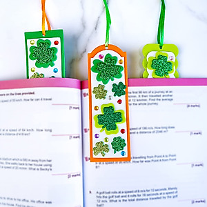 Winlyn 24 Sets St. Patrick's Day Decorations DIY 3D Shamrock Bookmark Craft Kits Blank Foam Bookmarks Lucky Shamrock Four Leaf Clover Stickers for Kids Reading Gifts Classroom Activities Art Projects