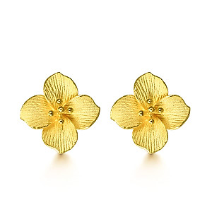 CHOW SANG SANG 999.9 24K Gold Price-by-Weight 4.49g Gold Hydrangeas Stud Earrings for Women and Wedding Occasion 86594E (0.12 tael/ 4.49 Grams, Gold)