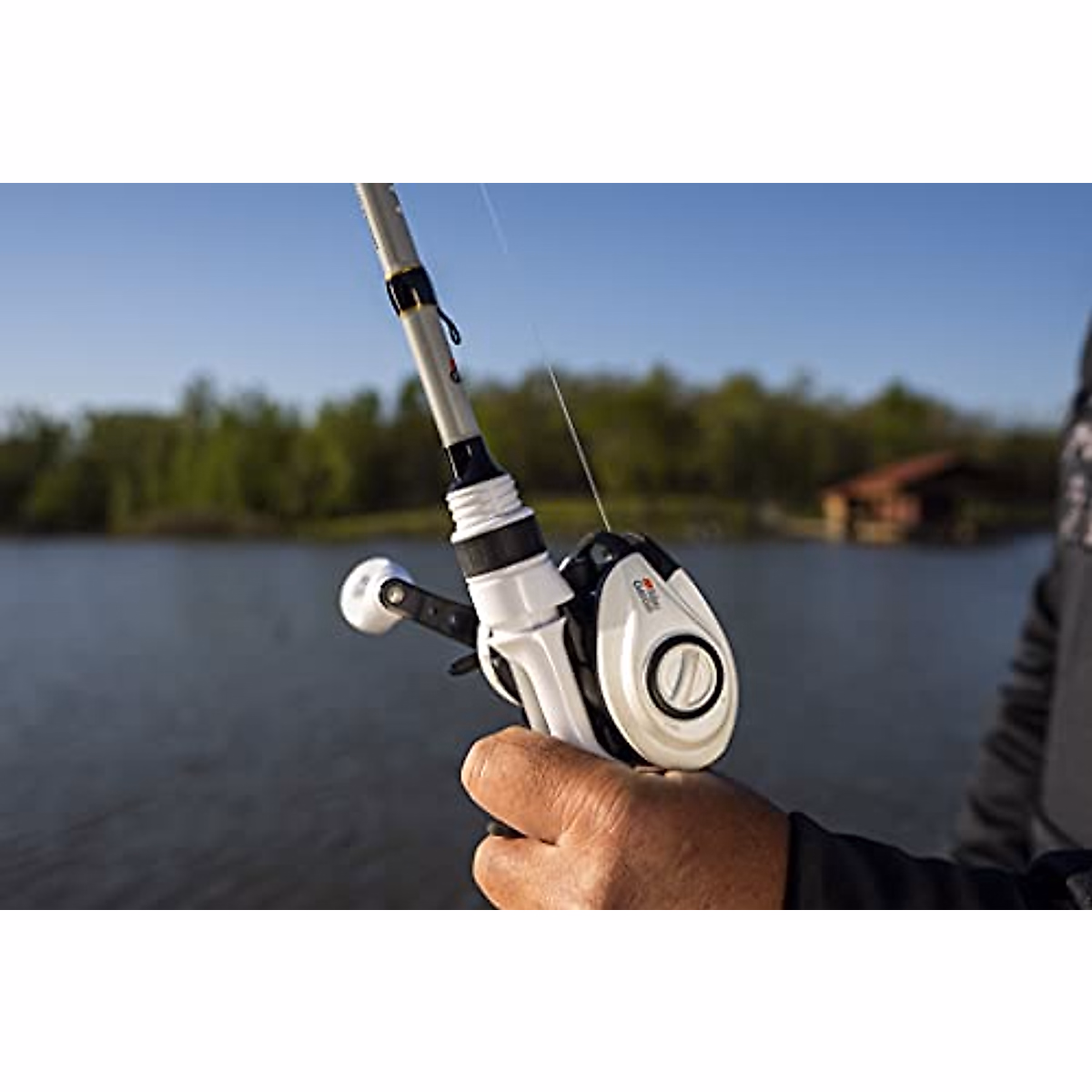 Abu Garcia Max Pro Low Profile Baitcast Reel and Fishing Rod Combo, 7' - Medium Heavy - 1pc - Left