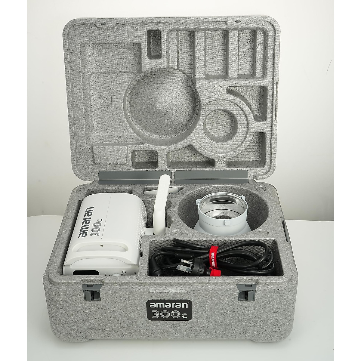 Aputure Amaran 300c RGBWW 300W COB Video Light Bowen Mount,26,580 lux @1m with Hyper Reflector,2,500K to 7,500K CCT with G/M Adjustment,APP Contorl (White)