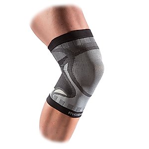 McDavid Compression Knee Support, Promotes Healing & Pain Relief from Patella Tendon Support, Arthritis, Bursitis, & Tendonitis, Knee Stability for Men & Women, Sold as Single Unit (1)