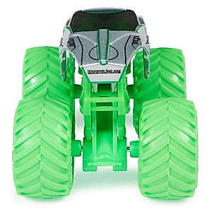Monster Jam 2022 Spin Master 1:64 Diecast Truck with Bonus Accessory: Hyper Fueled Alien Invasion